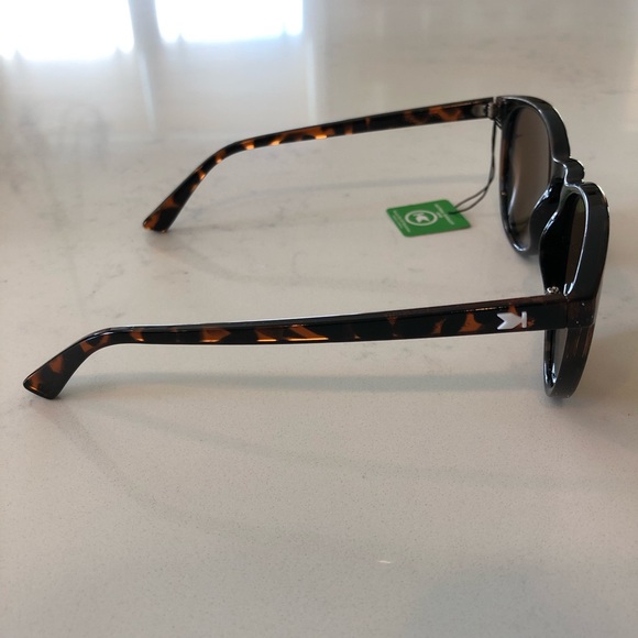 Knockaround | Accessories | Knockaround Tortoise Shell Amber Sunglasses ...